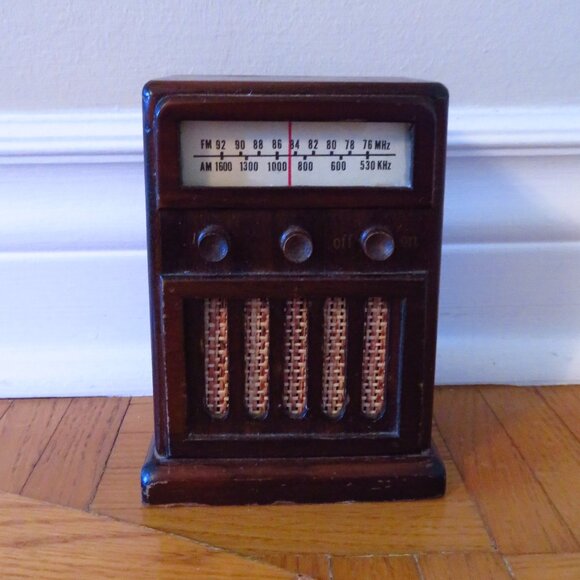Accents | Vintage Wooden Tube Radio Music Box | Poshmark
